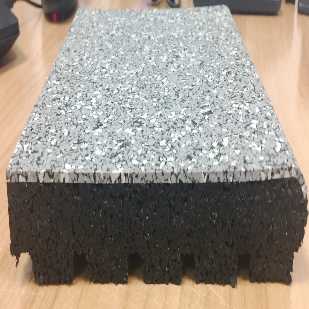 New Professional Cheap Rubber Tile
