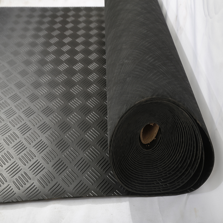 Anti slip checker rubber flooring mats